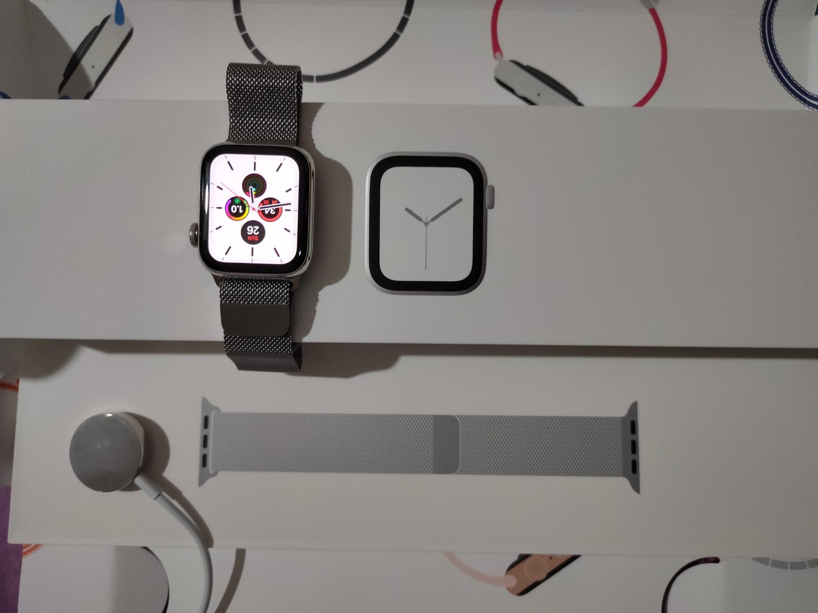 Apple Watch Series 4 (GPS + Cellular, 44mm) - Space Grey Aluminium Case ...