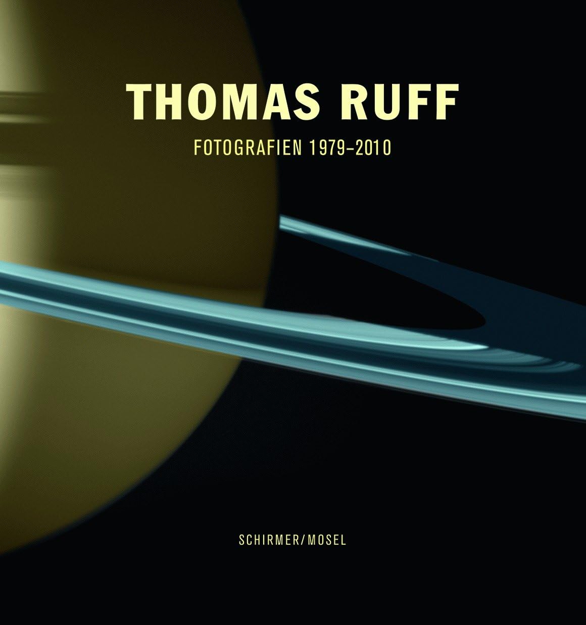 Amazon.com: Thomas Ruff: Photographs 1979-2011: 9783829605854: Weski ...