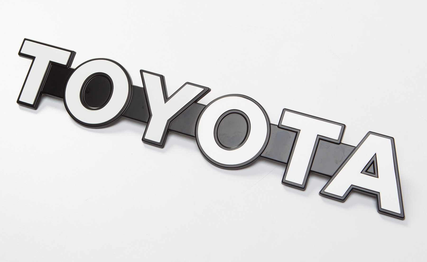 Buy TOYOTA Genuine Emblem For Custom DIY Satoshi Grille Mod Land