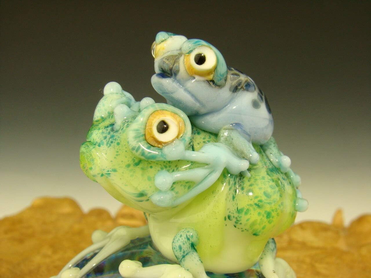 Amazon.com: Vortex Glassworks Glass Art Mom (or Dad) and Baby Frog ...