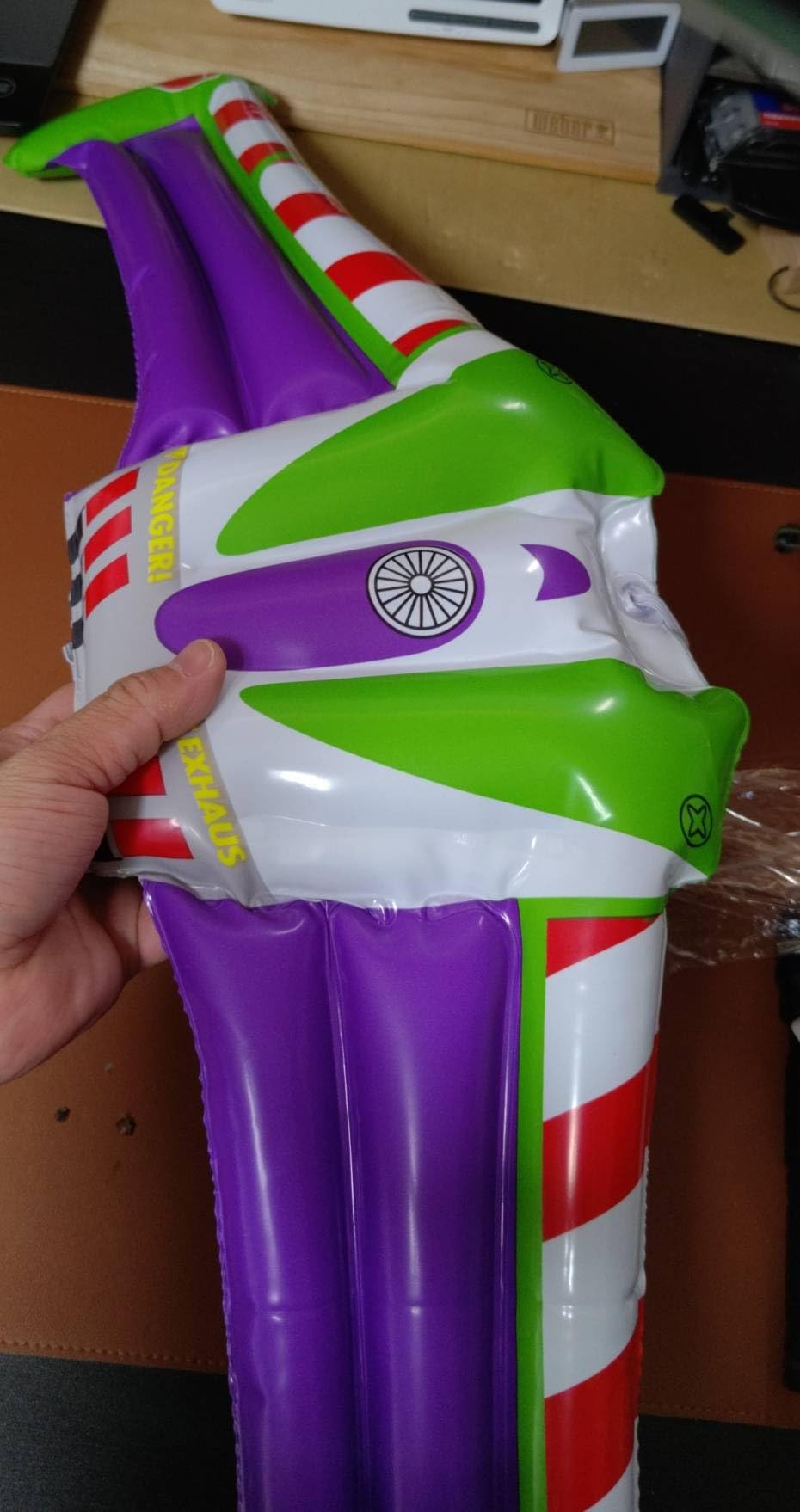 Amazon.co.jp: SCLYX ユニセックス ジェットパック 空気で膨らむタイプ軽い翼 ハンドポンプ付 ユニセックス ゴム紐付き背負うリュック式 ハロウィンコスチューム小道具 ...