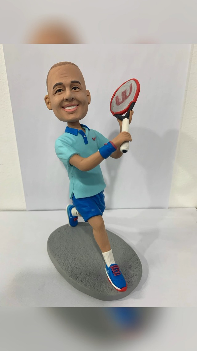 Watch Customize different styles of bobble head dolls on Amazon Live