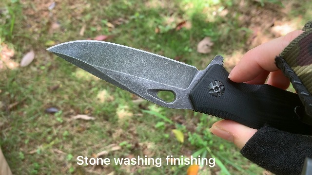 Watch D2 stainless steel folding knife use introduction video on Amazon ...