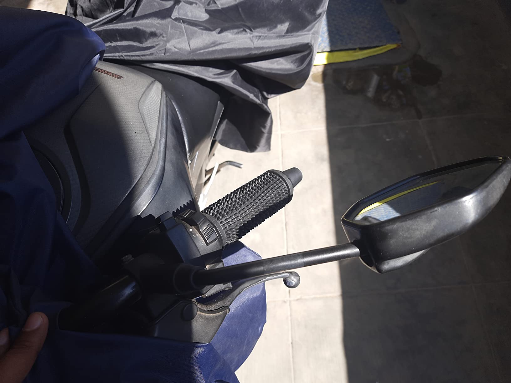 A2D DH1 Non Slip Bike Comfort Riding Acupressure Acupuncture Rubber ...