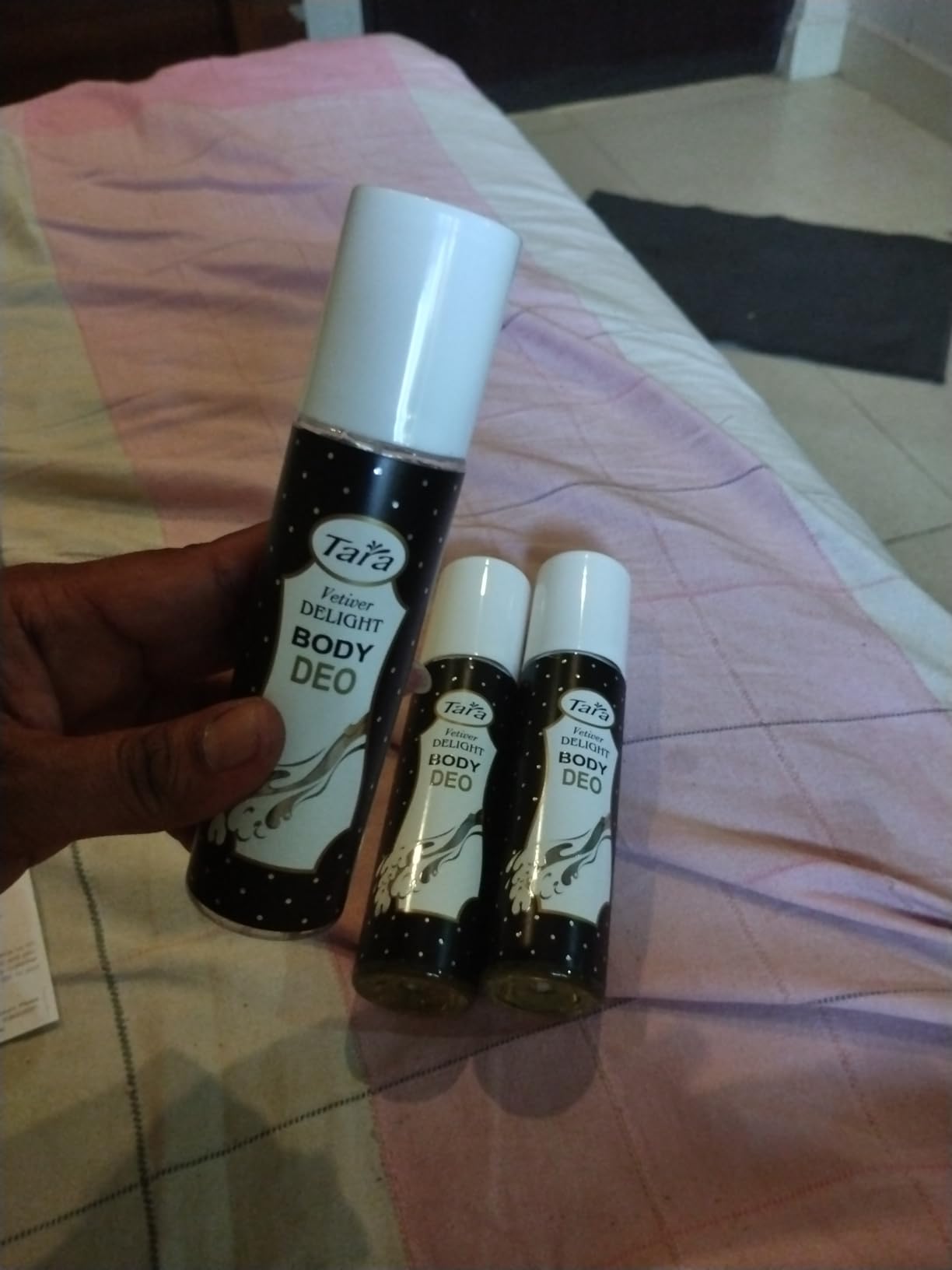 Buy Tara Vetiver Body Deo (135ml) Deodorant Spray - For Men & Women ...