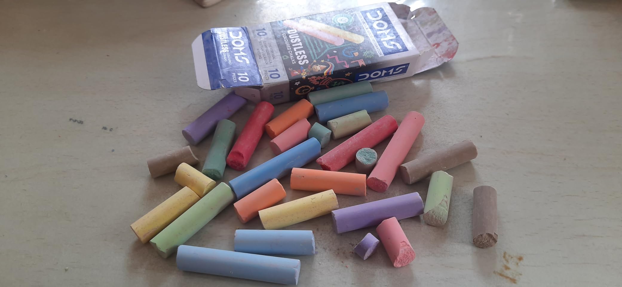 Doms Dustless Coloured Chalk Box Pack | Extra Bright, Smooth & Long ...