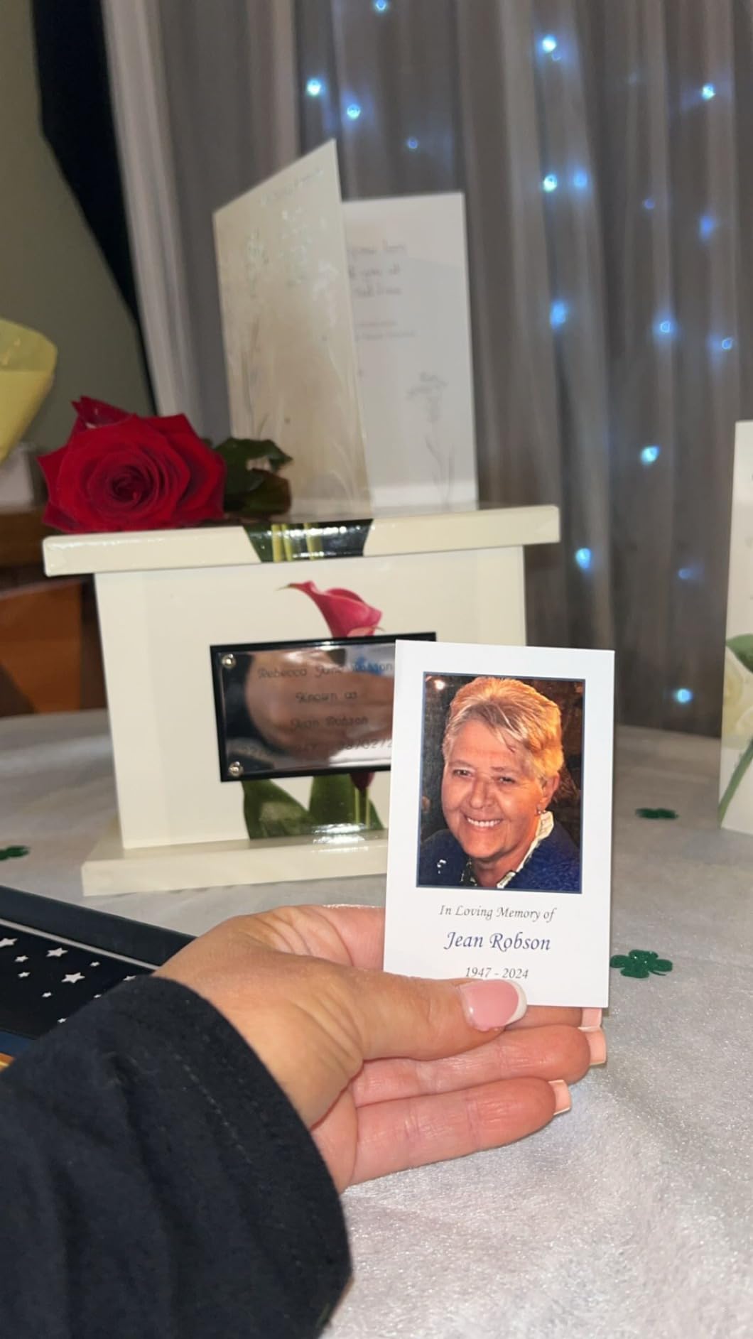 Dotty about Paper Funeral Memorial Cards - Forget Me Not Bouquet - Pack ...