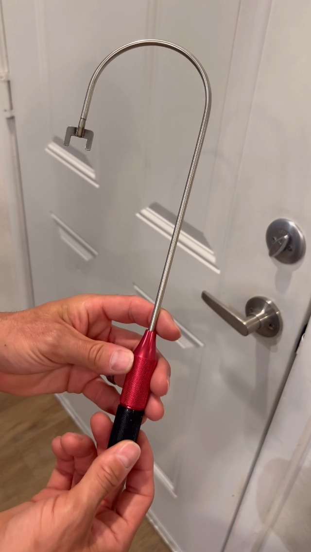 Watch The J tool description on Amazon Live
