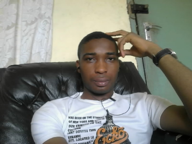 Amazon.com: M.Y ROGER: libros, biografía, última actualización