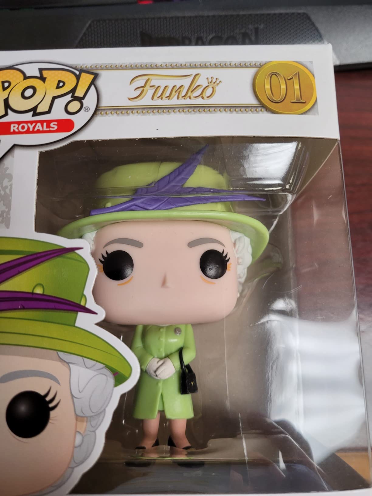 Funko POP! ROYALS: - Queen Elizabeth II - Royal Family - Collectable ...