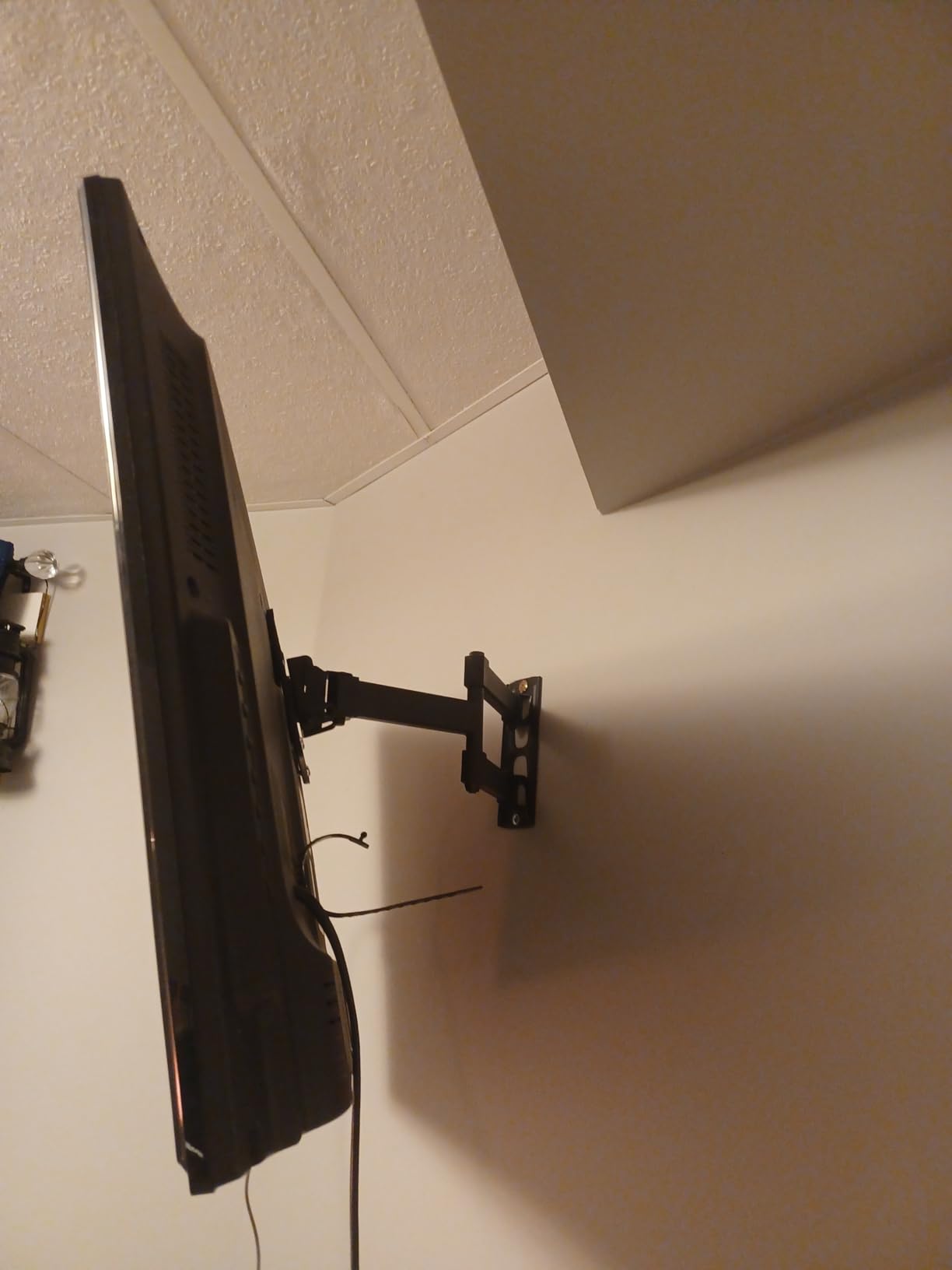 ELIVED Full Motion TV Monitor Wall Mount for Most 14-42 Inch LED LCD ...