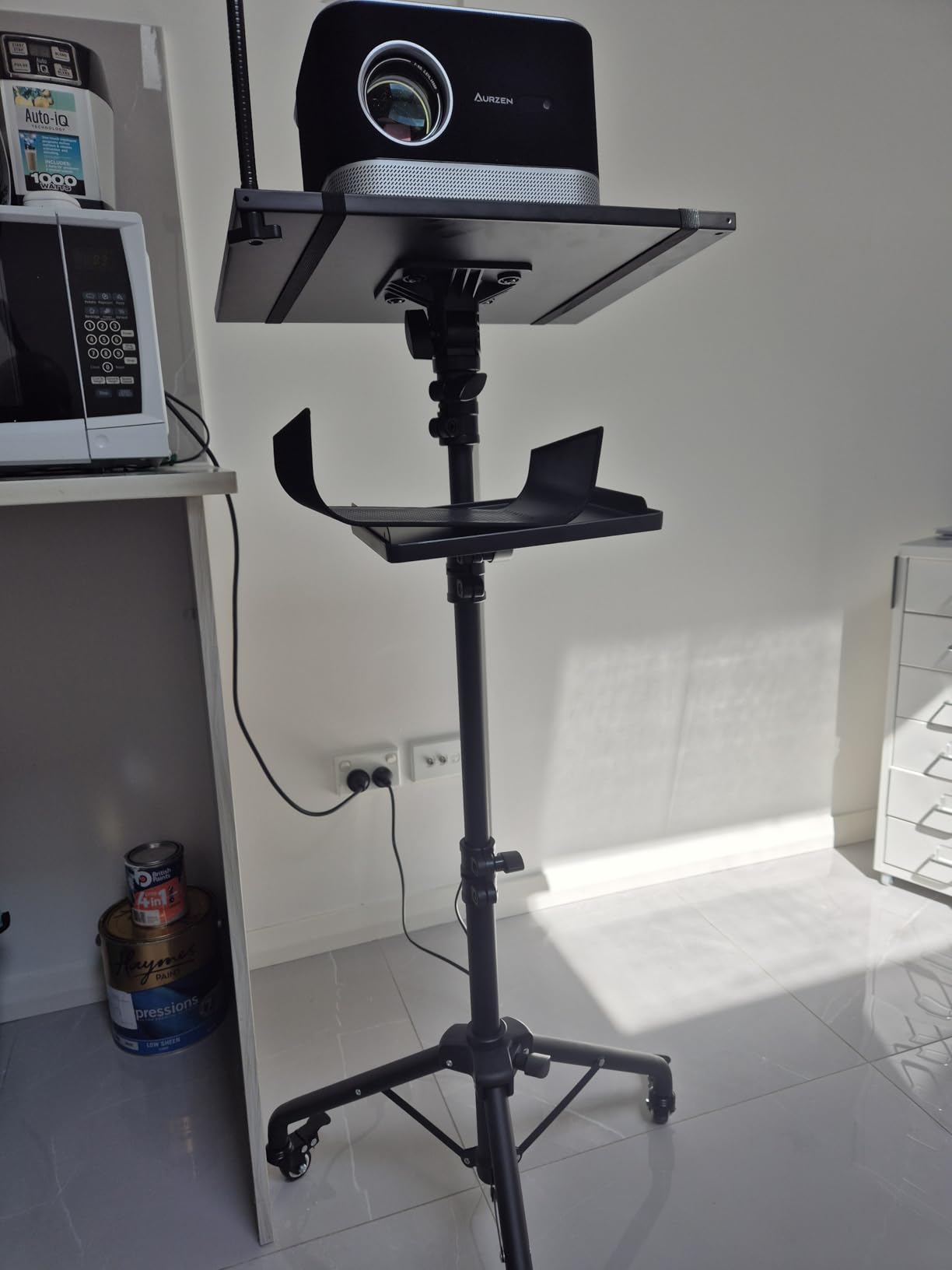 REASOR Projector Stand with Wheels,Height Adjustable Laptop Tripod ...
