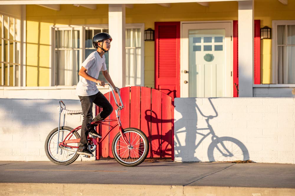 Schwinn Sting-Ray Cruiser Bike, 20-Inch Wheels, Red