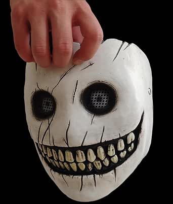 Amazon.com: UQJE Scary Horror Smiling Demon Mask Creepy Halloween Scary ...