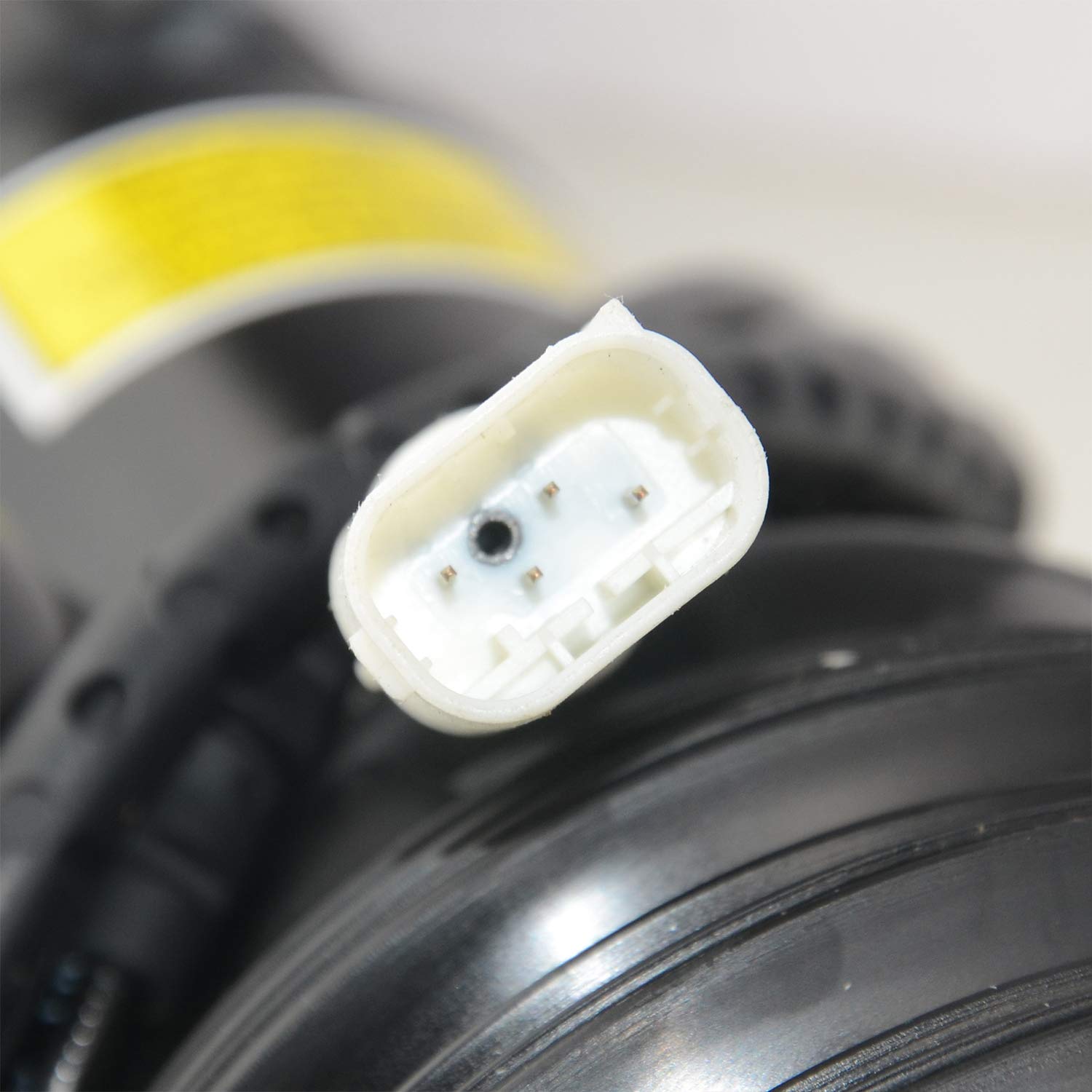 GELUOXI Rear Right Air Suspension EDC Strut 37126796930 Replacement for ...