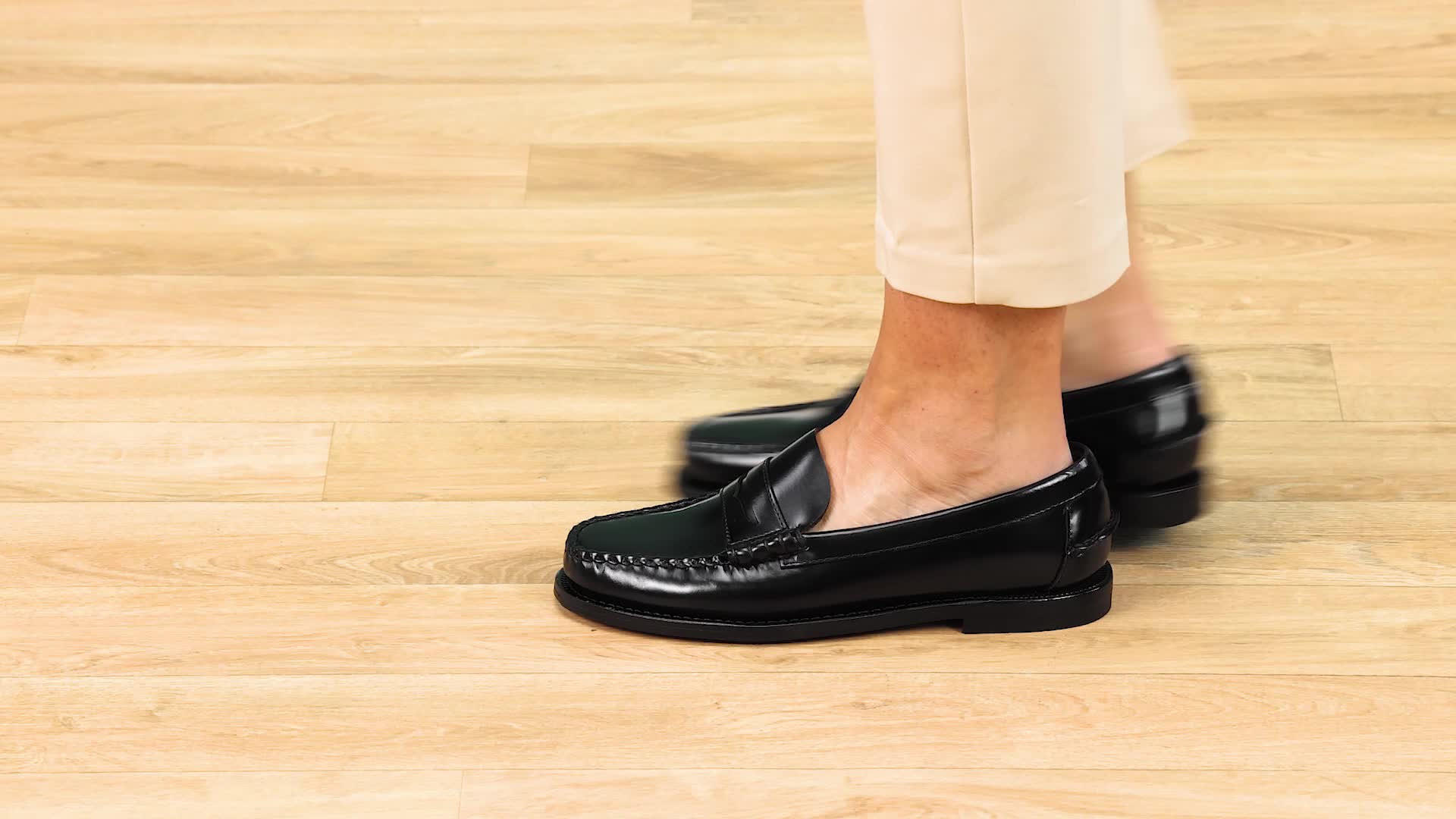 Watch Sebago Women's Classic Dan W Loafers on Amazon Live