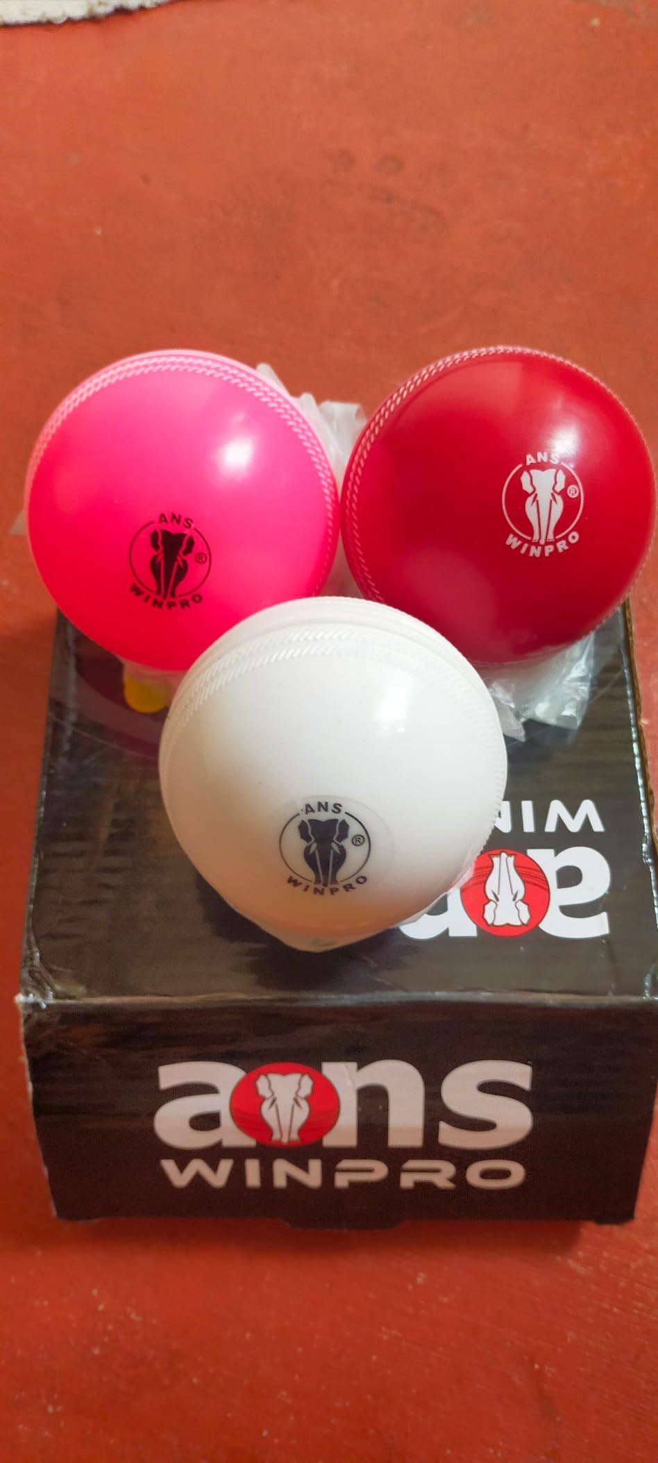 ans Winpro Cricket Wind Ball Pack of 3 Balls Weight 135 Grams for Each ...