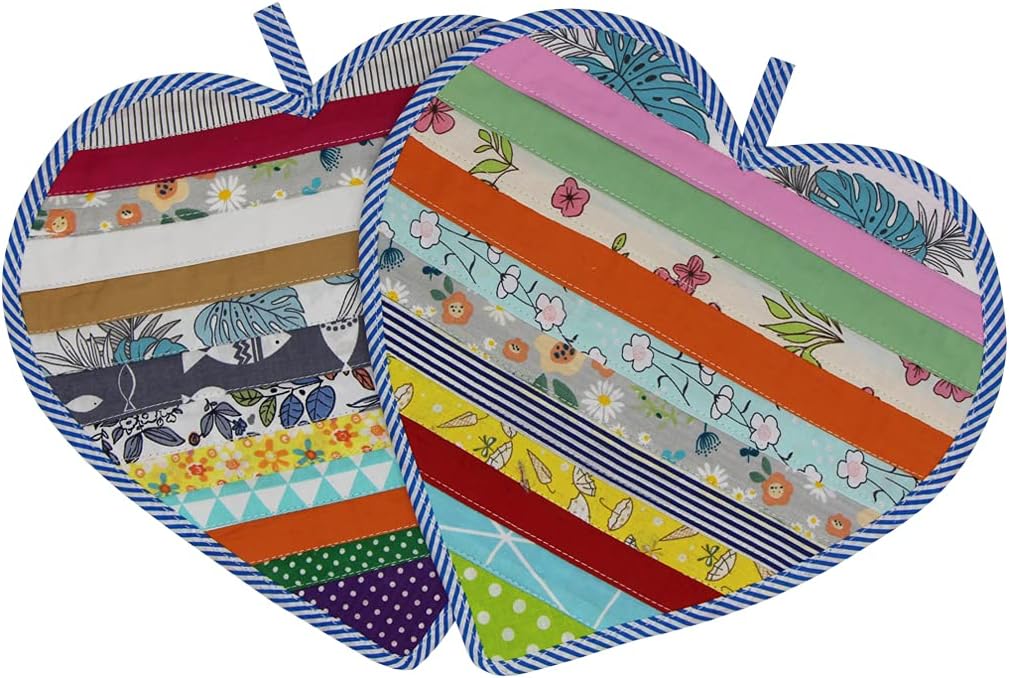 Amazon.com: Jukway 2Pcs Heart-Shaped Fabric Patchwork Mats Pot Holders ...