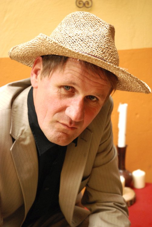 Amazon.com: Frank Dan Hofacker: books, biography, latest update