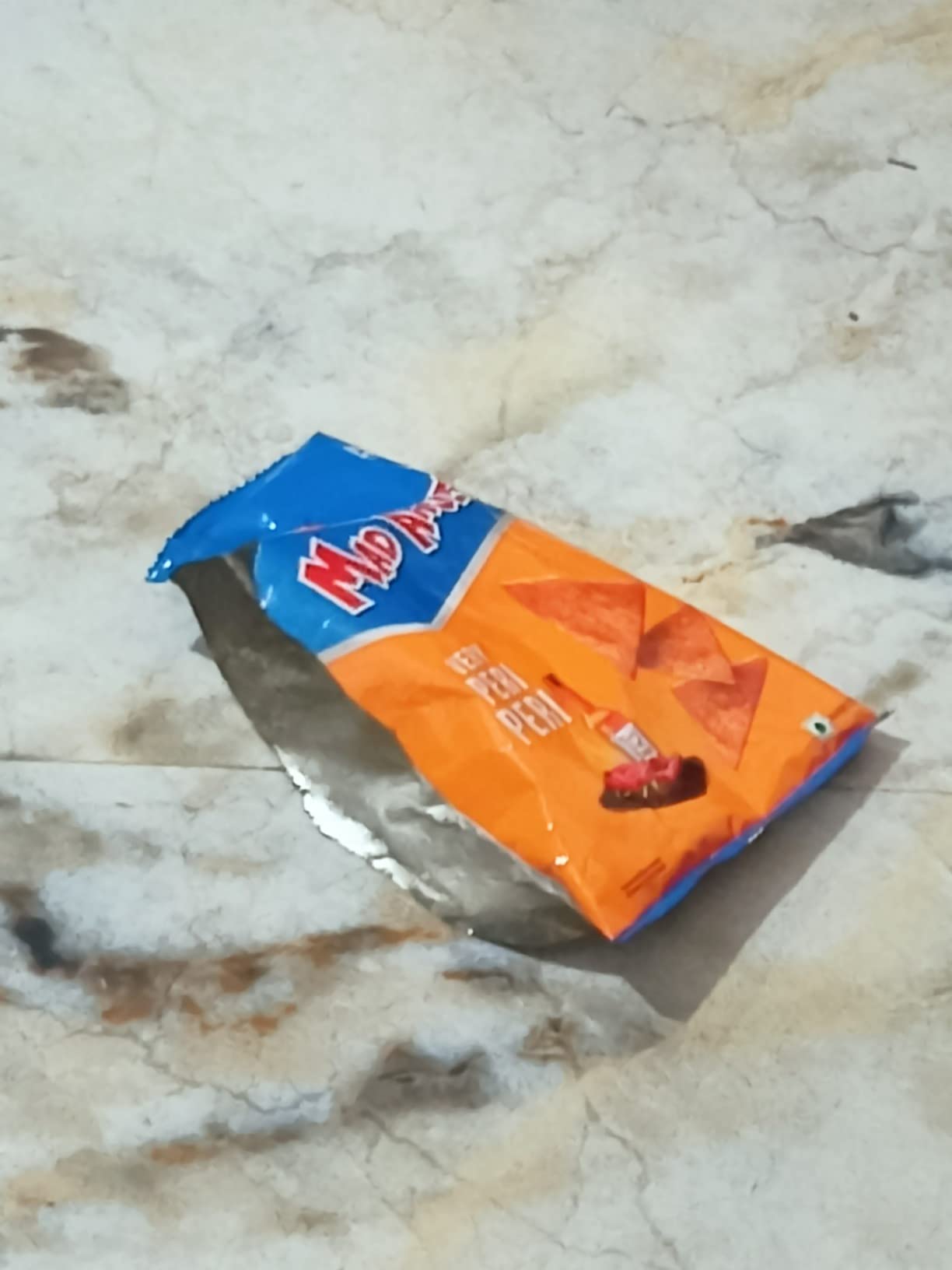 Bingo! Mad Angles Very Peri Peri - Spicy & Crunchy Corn-Based Triangle ...