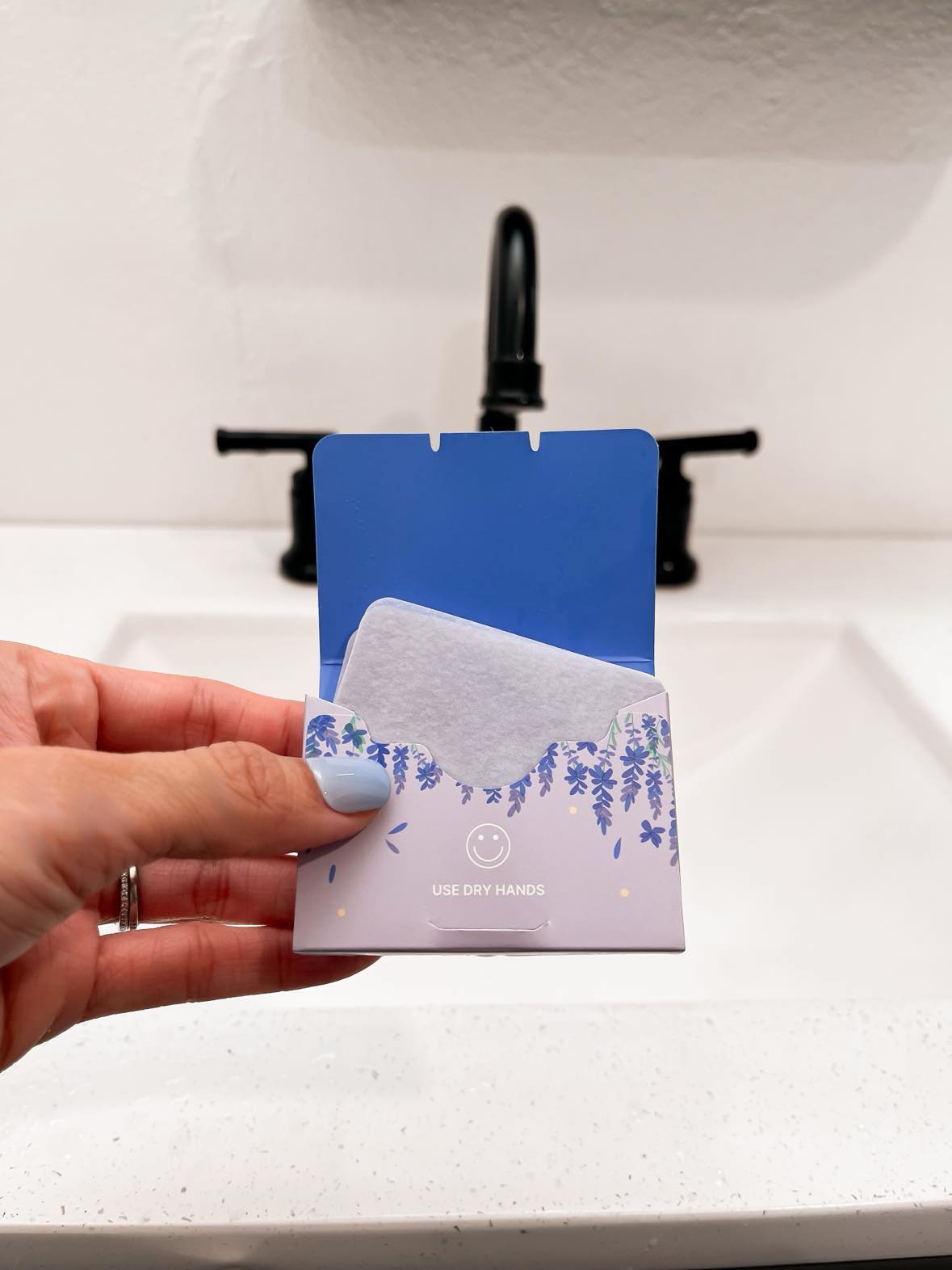Watch Portable Antibacterial Paper Soap Sheets for Hand Washing on ...