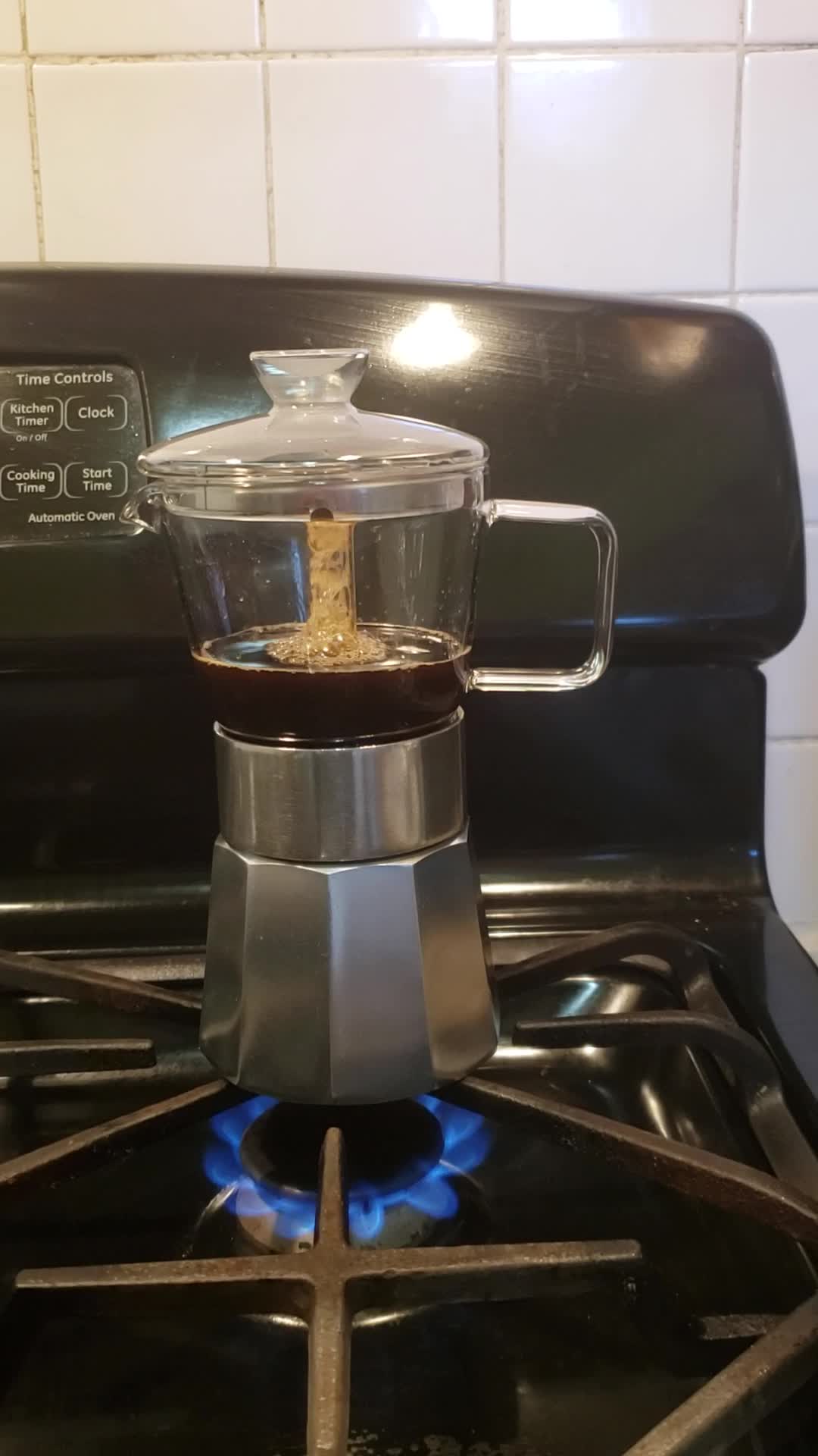 Geesta Premium Crystal Glass-Top Stovetop Espresso Moka Pot at Jim ...