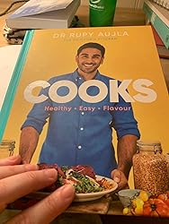 Dr Rupy Cooks: Over 100 easy, healthy, flavourful recipes eBook : Aujla ...
