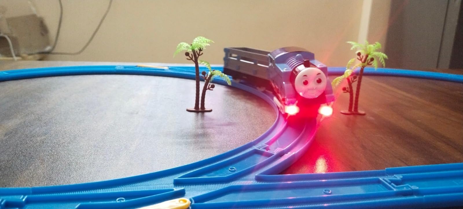 Jack Royal Battery Operated Tomas Toy Train Track Set with Sound and ...
