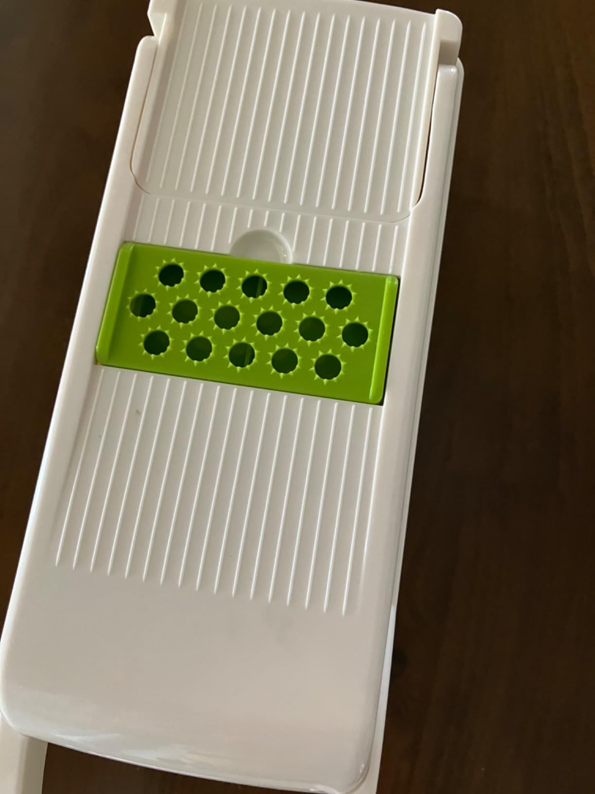 Amazon | FOOKO スライサー 1台8役 多機能 野菜 キャベツ 千切り 調理器 大根おろし しりしり器 スライサーセット 日本製 ハンドガード付き ABS ステンレス鋼 ホワイト ...