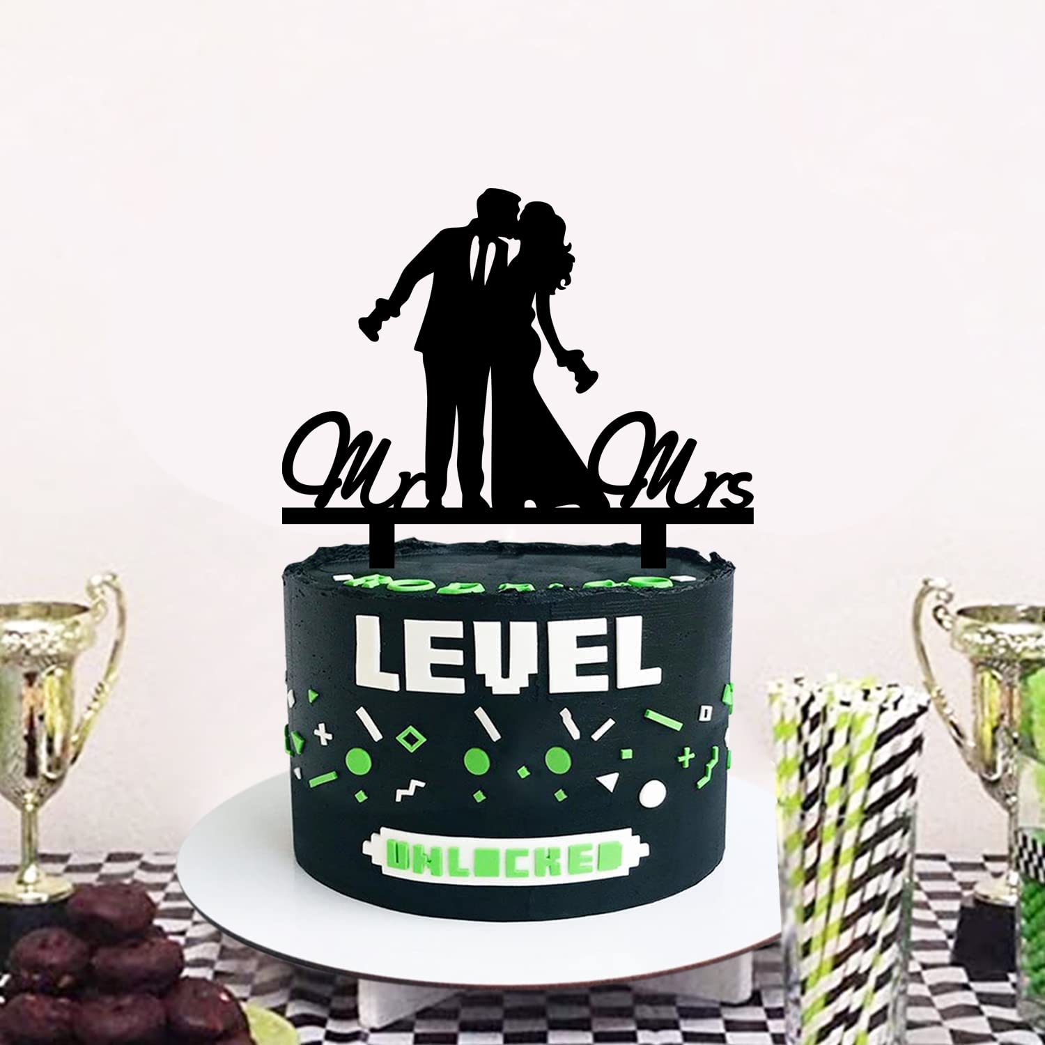 Snapklik.com : Funny Game Console Wedding Cake Topper Video Game Gamer ...