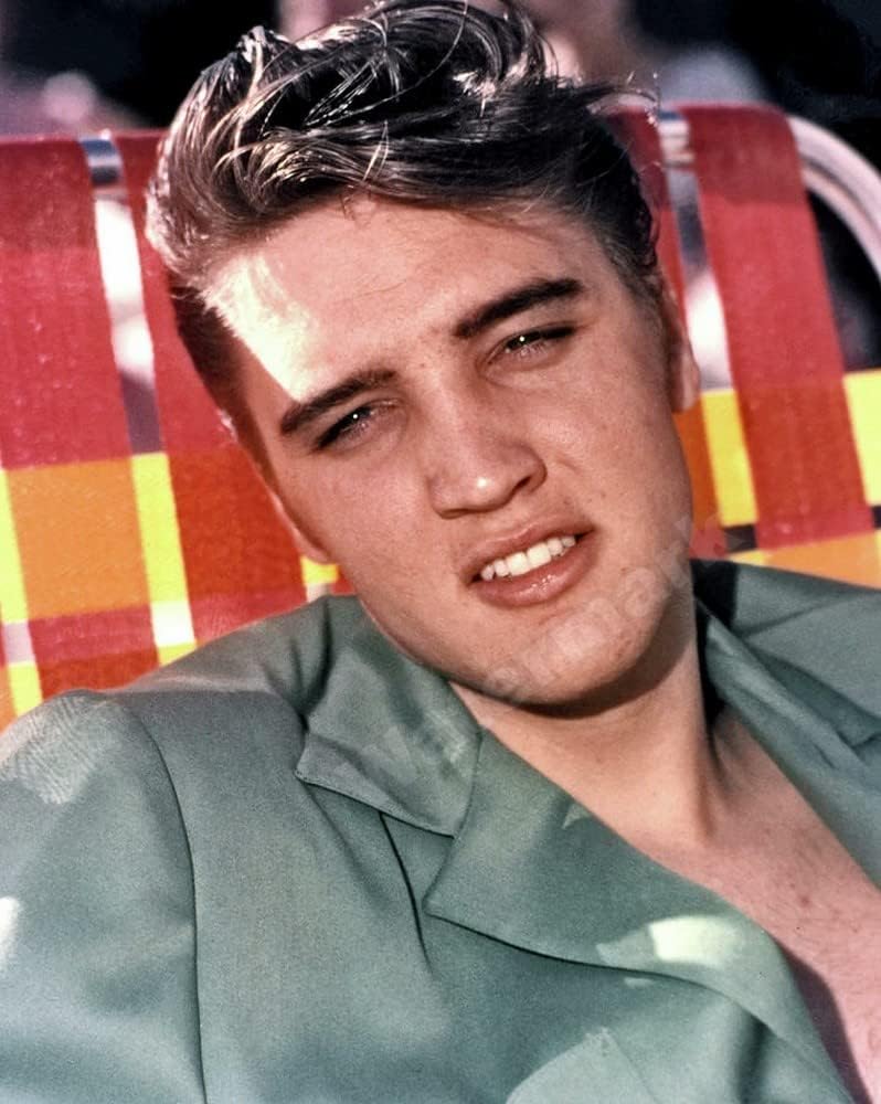 Amazon.com: Elvis Presley Smiling On Pool Chair Photo REPRINT RP ...