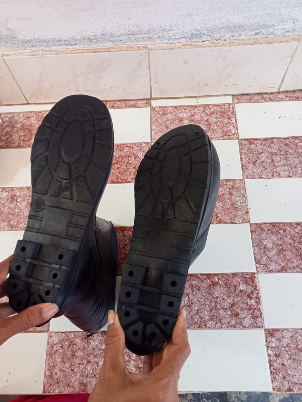 HEALTH SAFE Gum Boot For Men, "28.5cm Height" (Size: 9,Black) Flexible ...