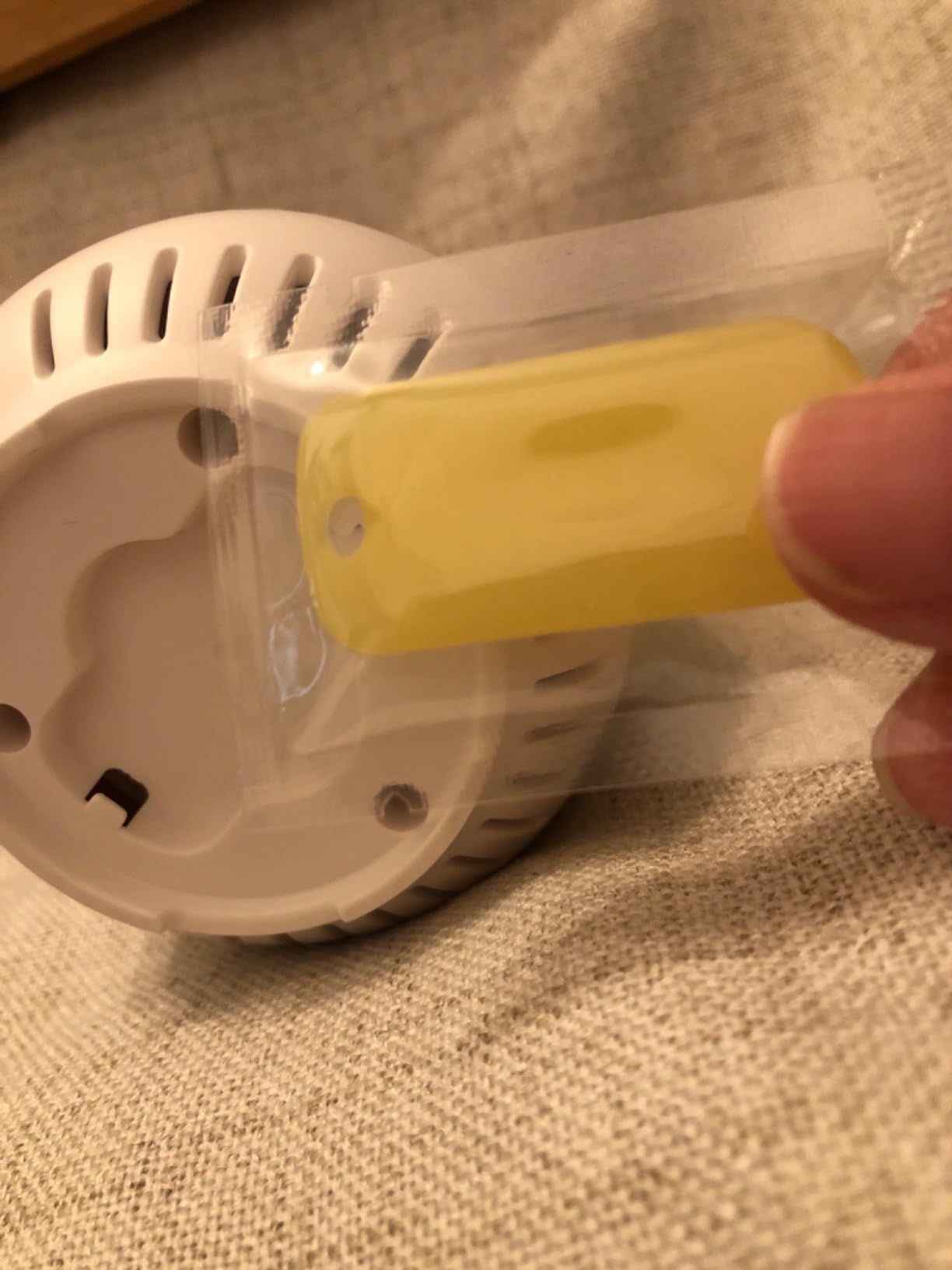 Amazon | Mosout Dual Sonic H1 ホワイト 置き型 超音波式害虫駆除器 虫除け 蚊除け 静音 無臭無毒 携帯 長時間使用可能 有効範囲 ゴキブリ/蚊/虫/アリ/ハエ ...