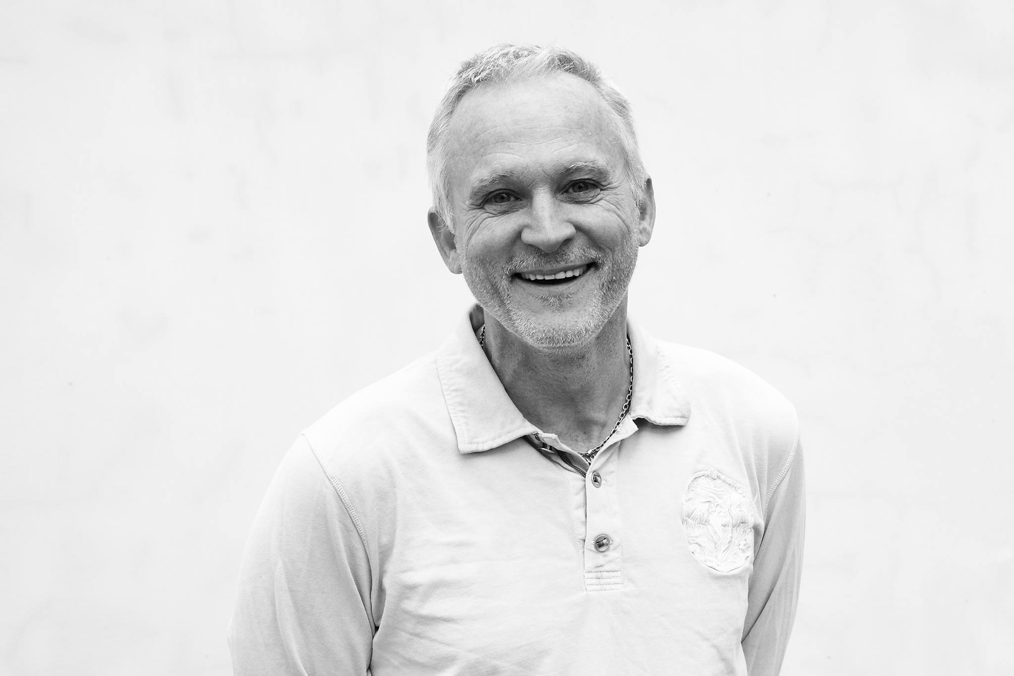 Amazon.com: Jon Schau: books, biography, latest update