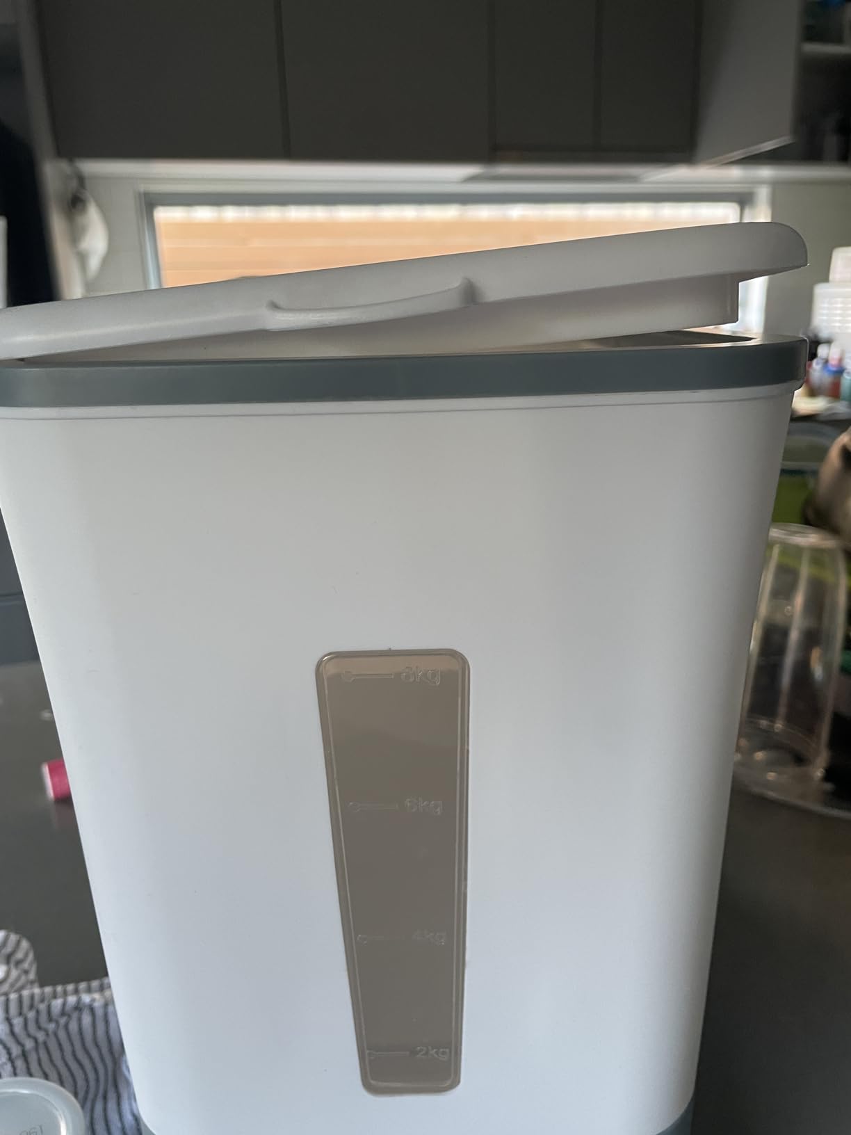 Rice Dispenser, Large Sealed Grain Container Storage with Measuring Cup ...