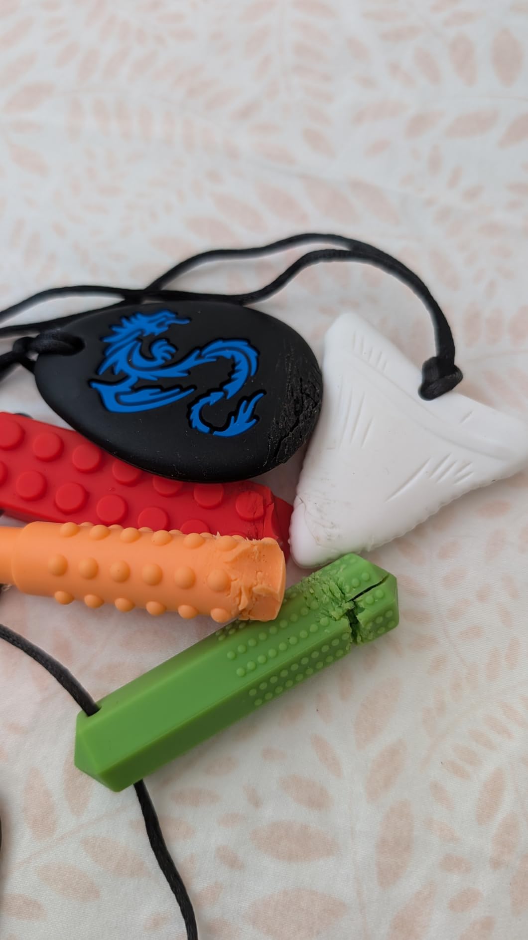 4-Pack Sensory Chew Necklace for Kids & Adults | Safe Silicone Chew ...
