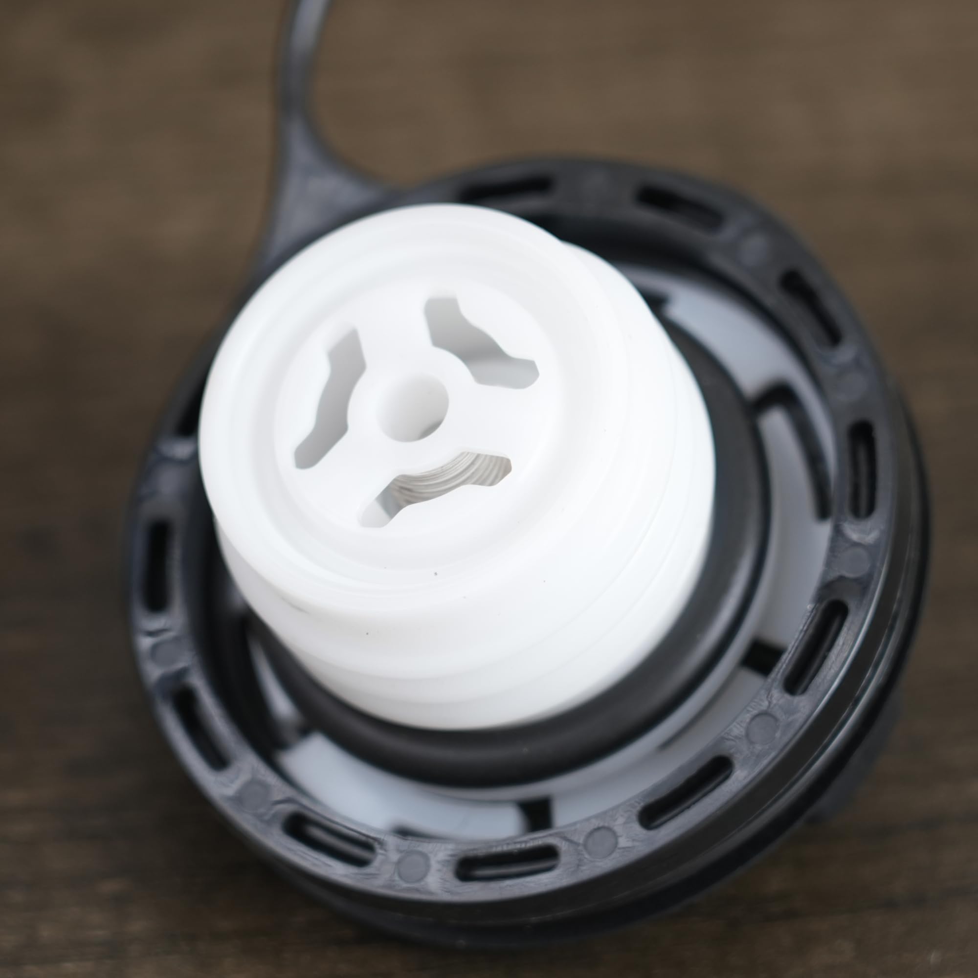 Snapklik.com : Rldym Fuel Tank Gas Petrol Cap WLD500100 For Discovery 2 ...