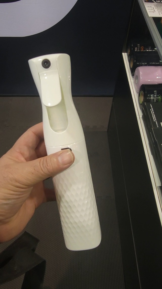 Watch Level 3 spray bottle on Amazon Live