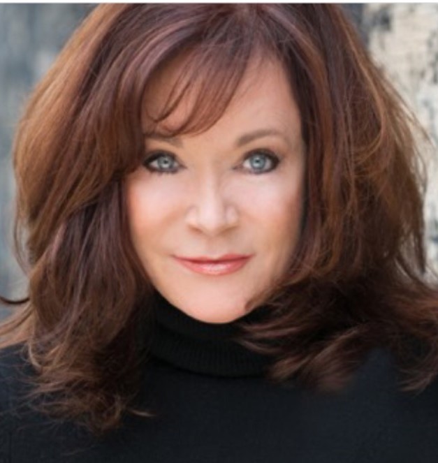 Amazon.com: Renee Halverson Wright: books, biography, latest update