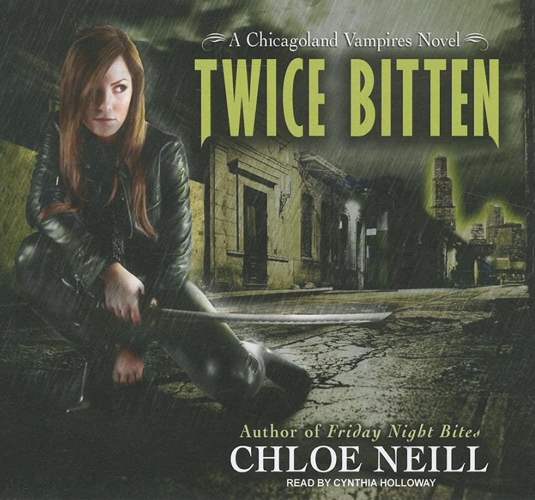 Amazon.com: Twice Bitten (Chicagoland Vampires, Book 3): 9781400149384 ...