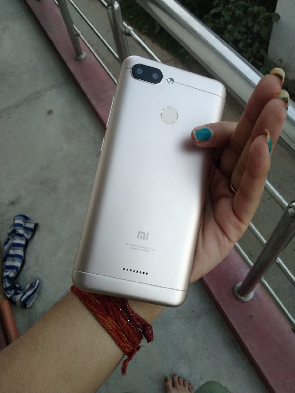 (Refurbished) Mi Redmi 6 (Gold, 32 GB) : Amazon.in: Electronics