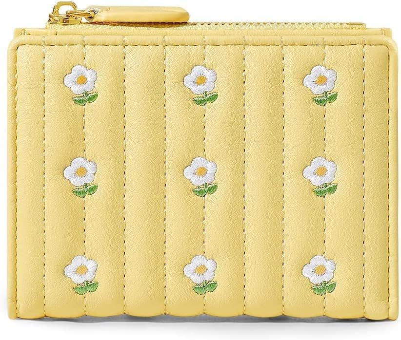Amazon.com: kuifang Girls Cute flowers Print Wallet, Small Tri-folded ...