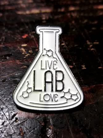 Amazon.co.jp: ピンバッチ LIVE LAB LOVE 三角フラスコ 科学 理数系 ピンバッジ : おもちゃ