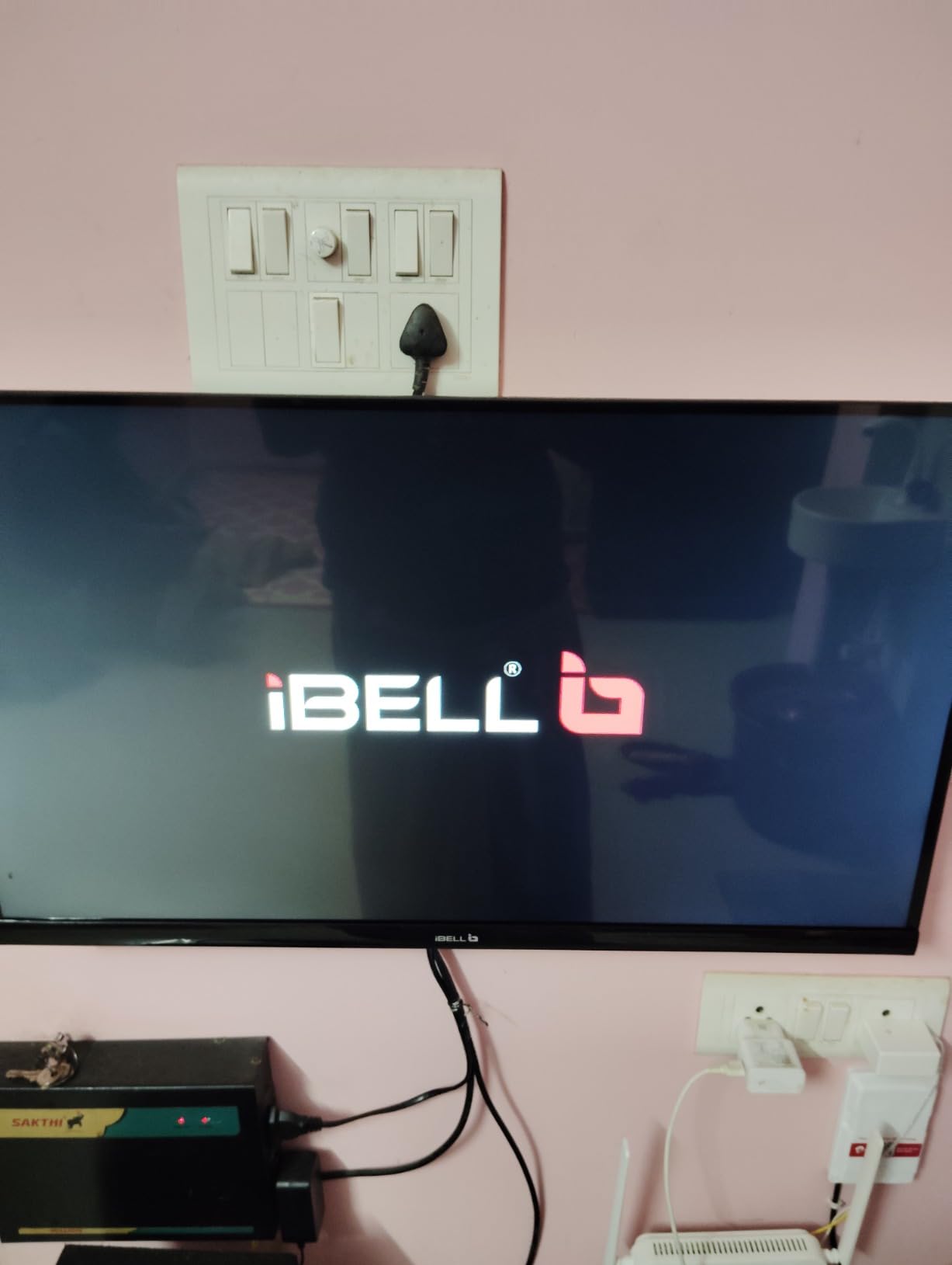 IBELL 80cm (32 inches) Frameless Google LED TV - Android 11.0, Smart ...