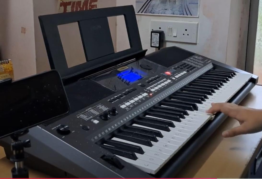 Yamaha PSR-I400 61-Key Portable Keyboard, Metallic Dark Grey : Amazon ...