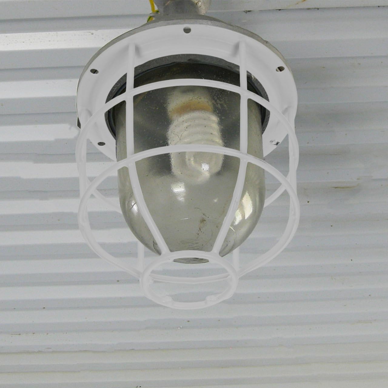 Light Bulb Safety Cage Wire Metal Mesh Reptile Heat Lamp Guard Cage