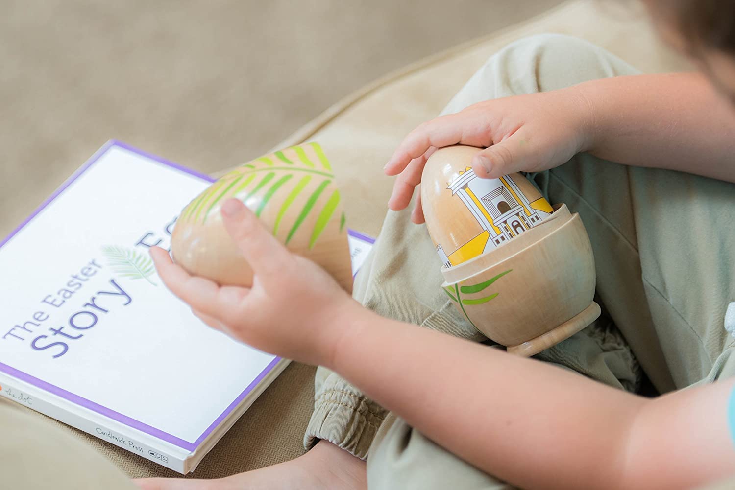 Snapklik.com : SCS Direct The Easter Story Egg Interactive Countdown w ...