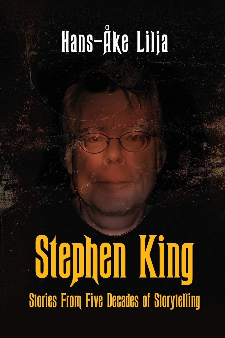 Amazon.com: Stephen King: Stories from Five Decades of Storytelling ...