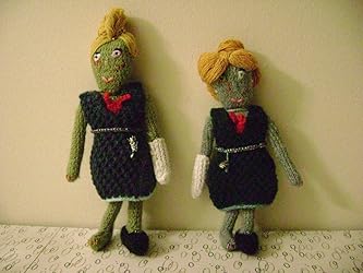 Knit Your Own Zombie: Over 1,000... by Goble, Fiona