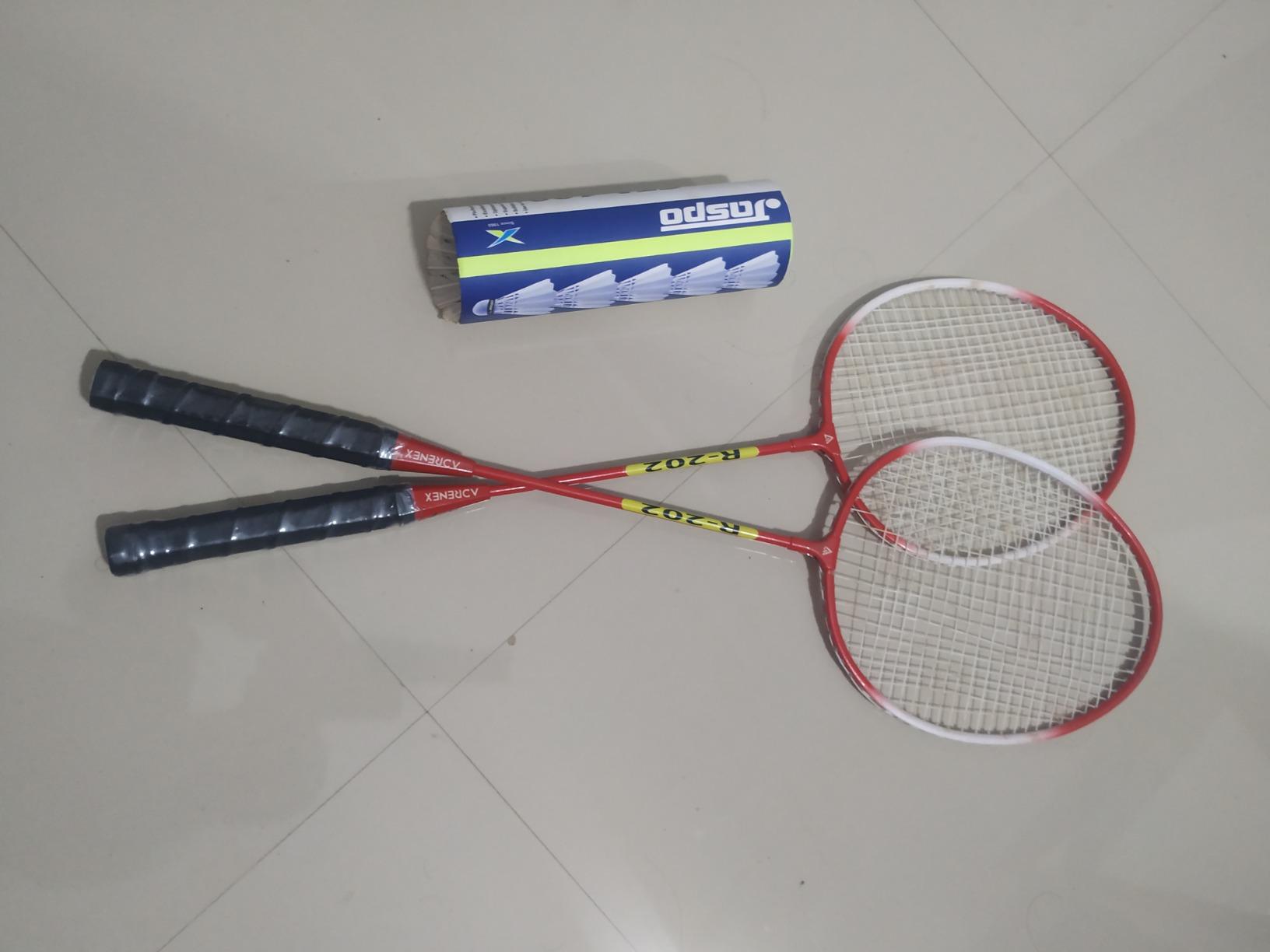 Jaspo GT 303 Intact Red/Blue Badminton Set(2 Badminton Racket,5 Feather ...